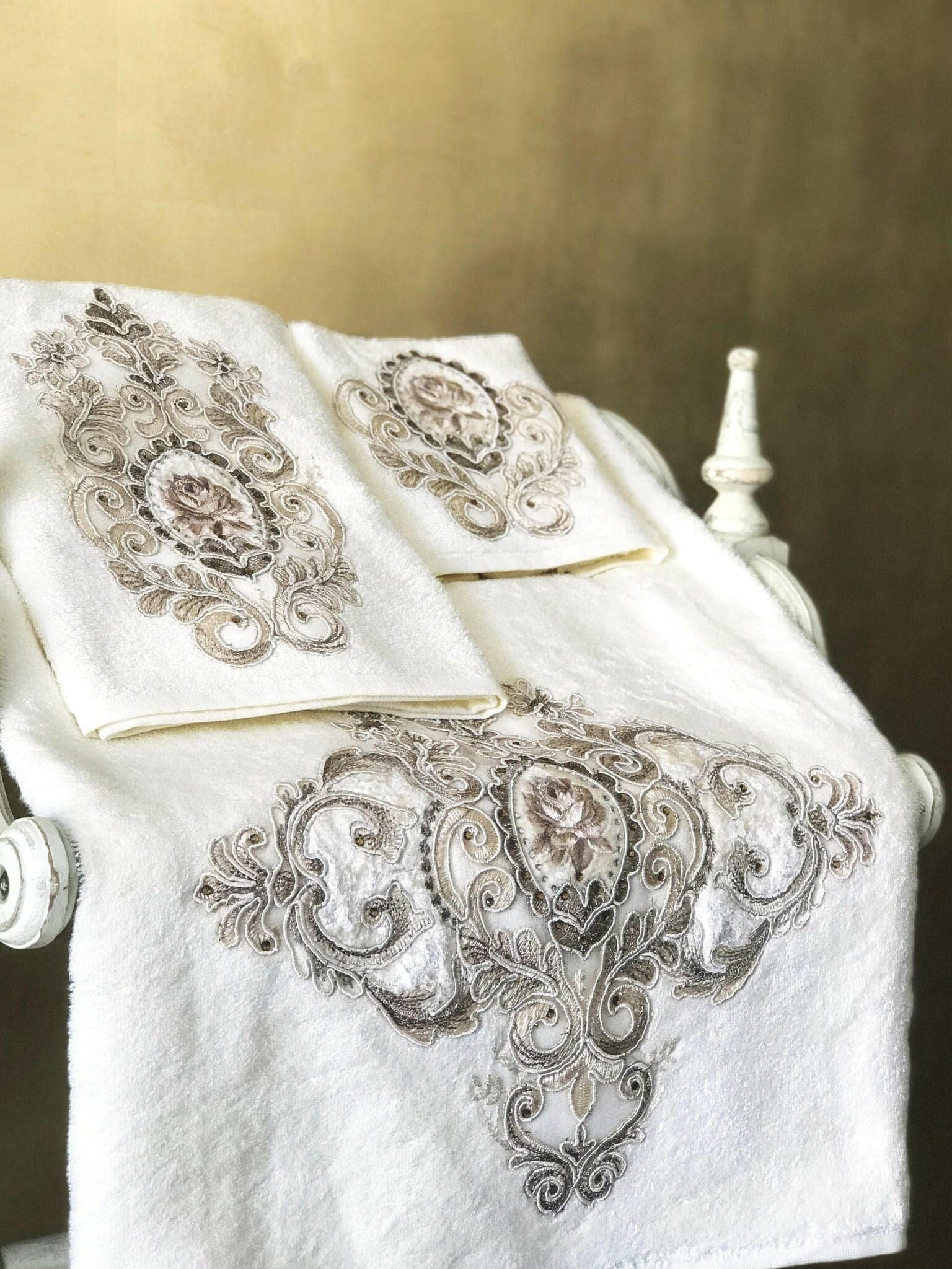 Fiona Floral Embroidery Lace 3 Piece Towel Set, Decorative Towels